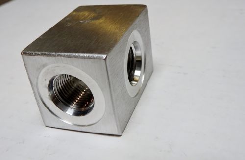 Block-Fuel distribution return -8AN Billet Aluminum NO Fittings